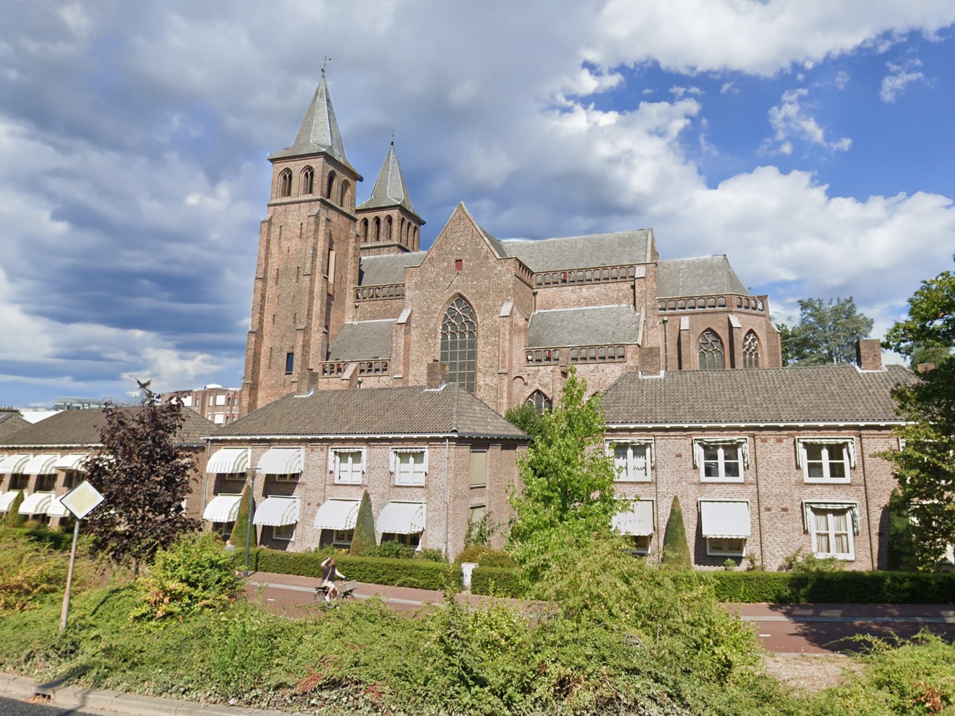 Webdesign Arnhem - Reclamebureau IDV voor branding, vormgeving, webdesign en social media in ...